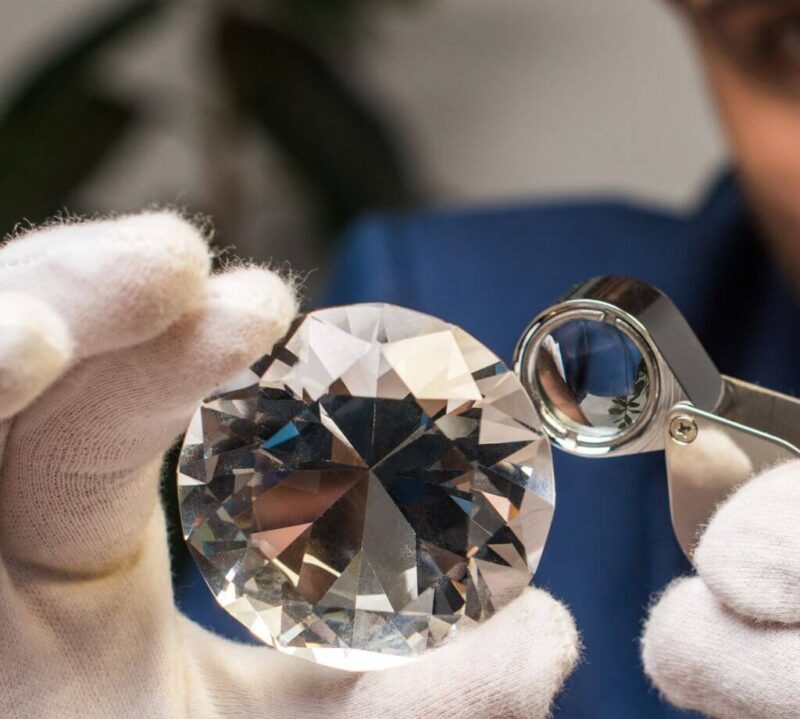 How To Tell If Diamonds Are Real: A Guide